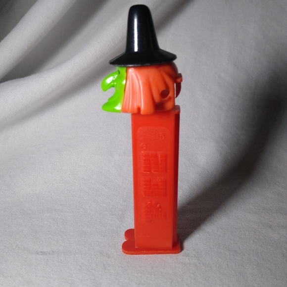 pez | Holiday | Witch Pez Candy Dispenser Halloween Vintage ...